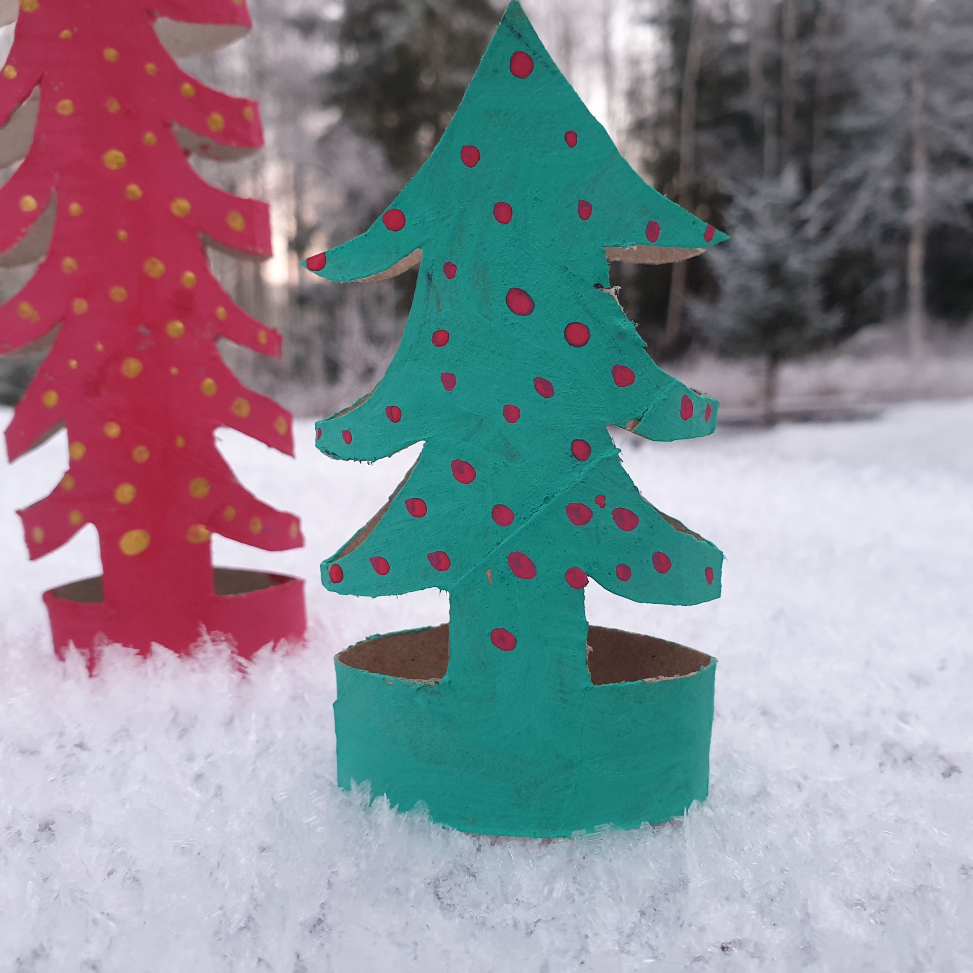 Julpyssel av toarullar :: Pysselmorgon