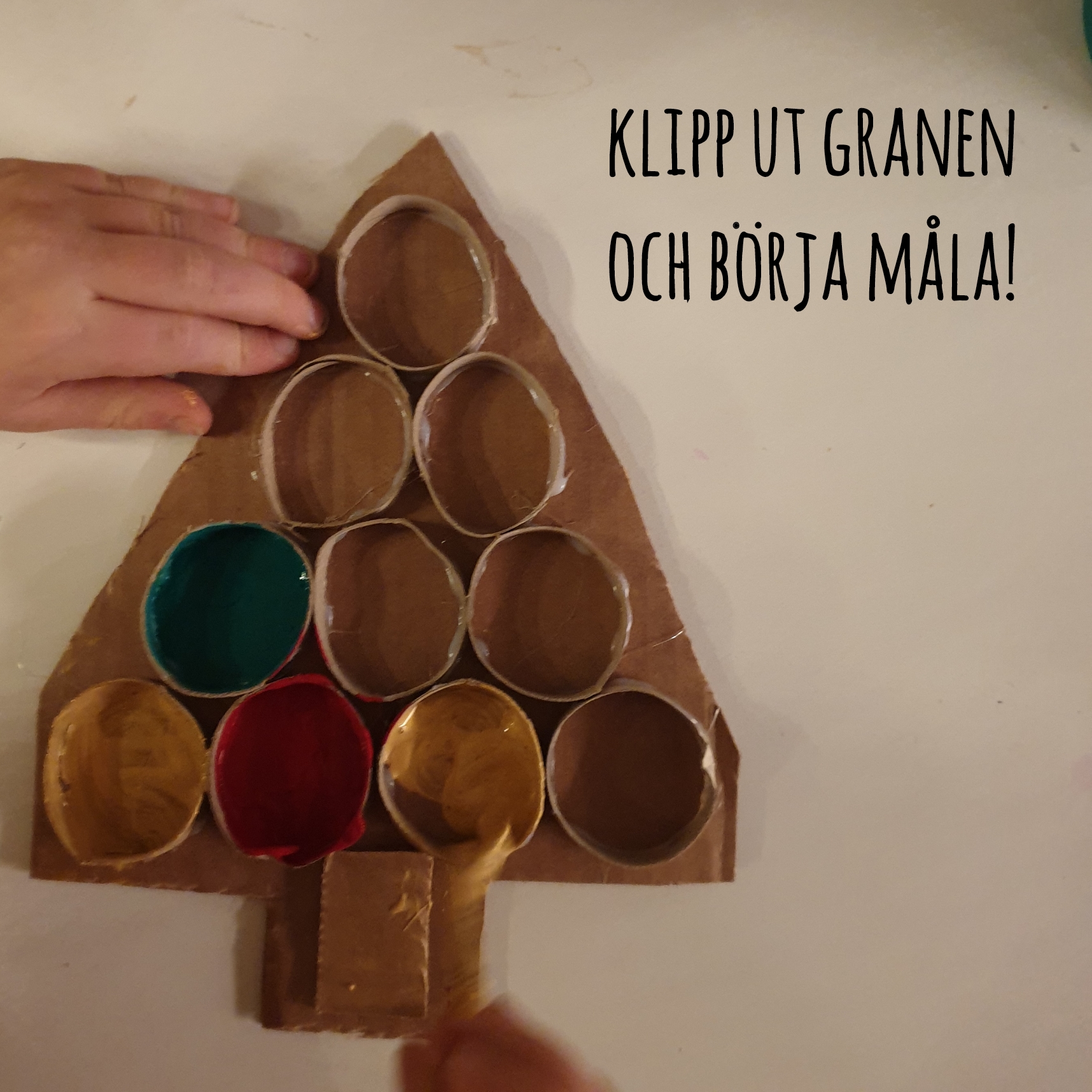 Julpyssel av toarullar :: Pysselmorgon