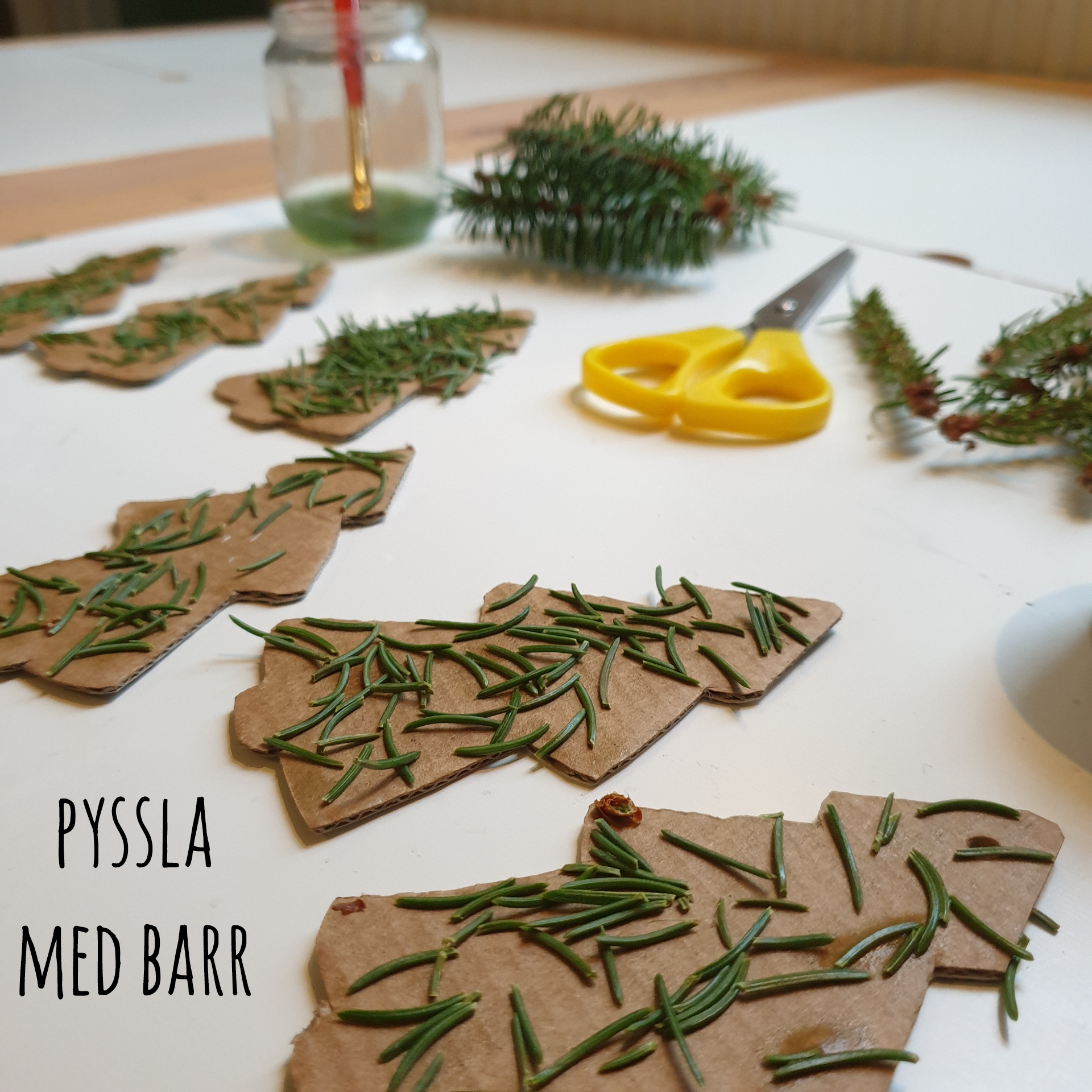 Vinterpyssel för barn: Gör en snögubbe av toarulle, kartong & kokos